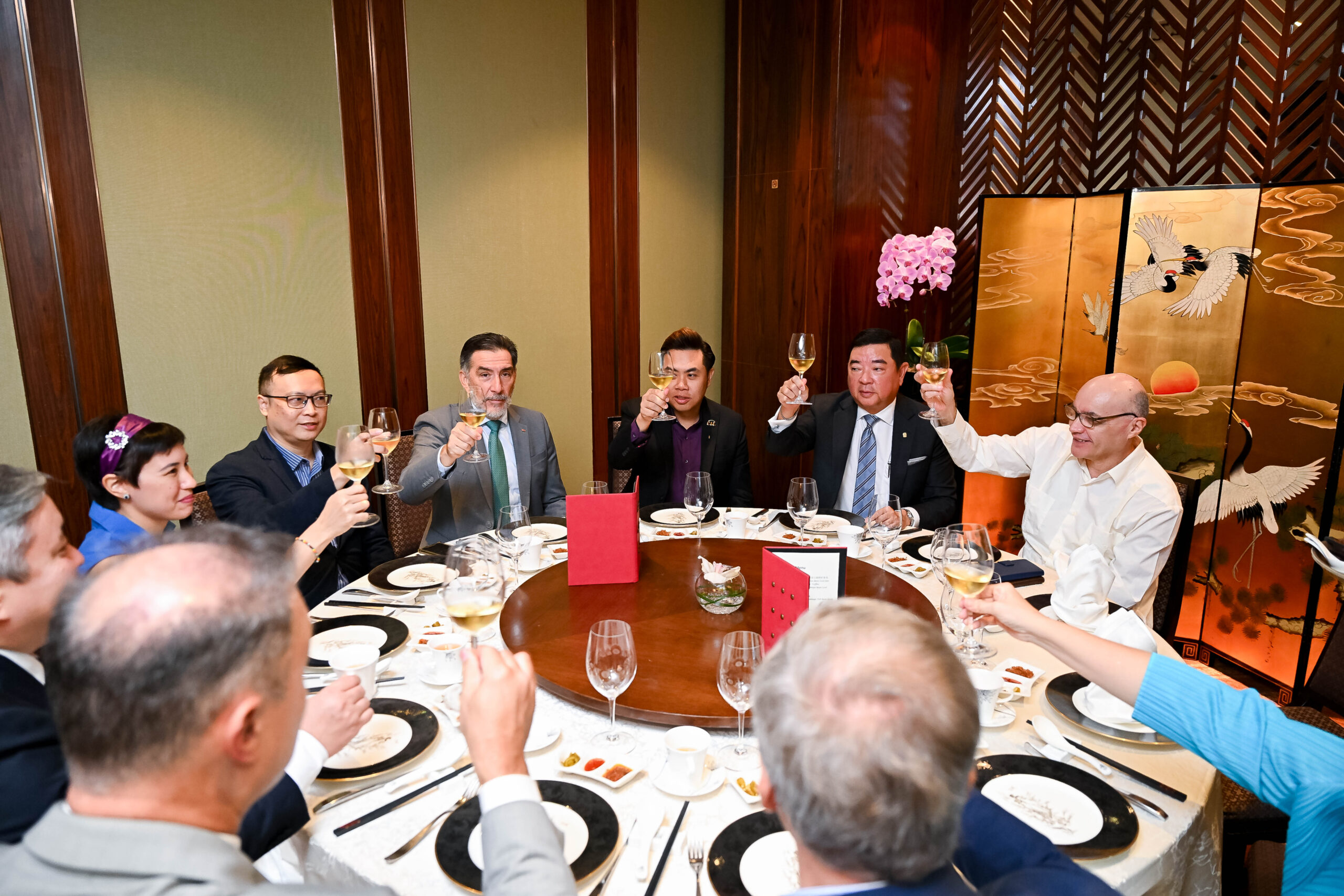 Costa Rican coffee, cultural conversations at August DNA networking event